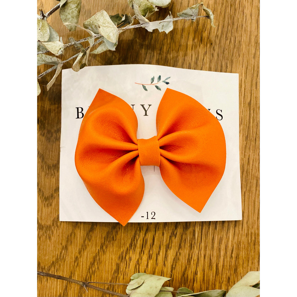 Bunny Bows Medium Classic Leather Bow – The Trendy Bunny